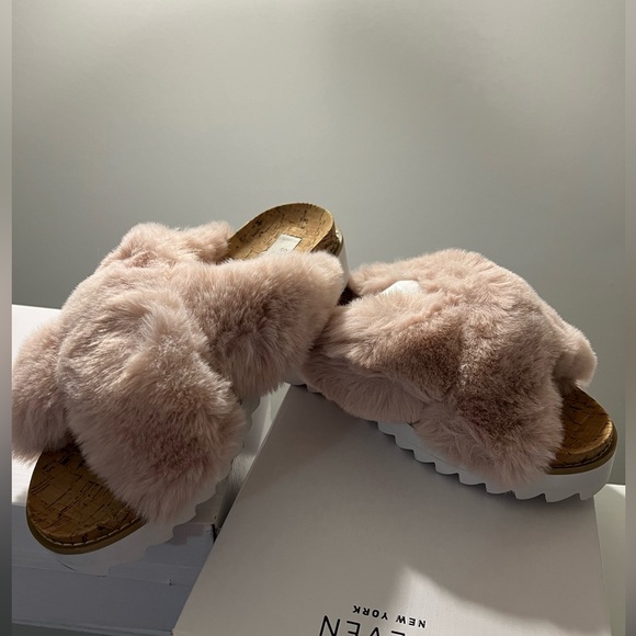 Steven By Steve Madden | Shoes | New Steven Madden Fuzzy Pink Slippers ...